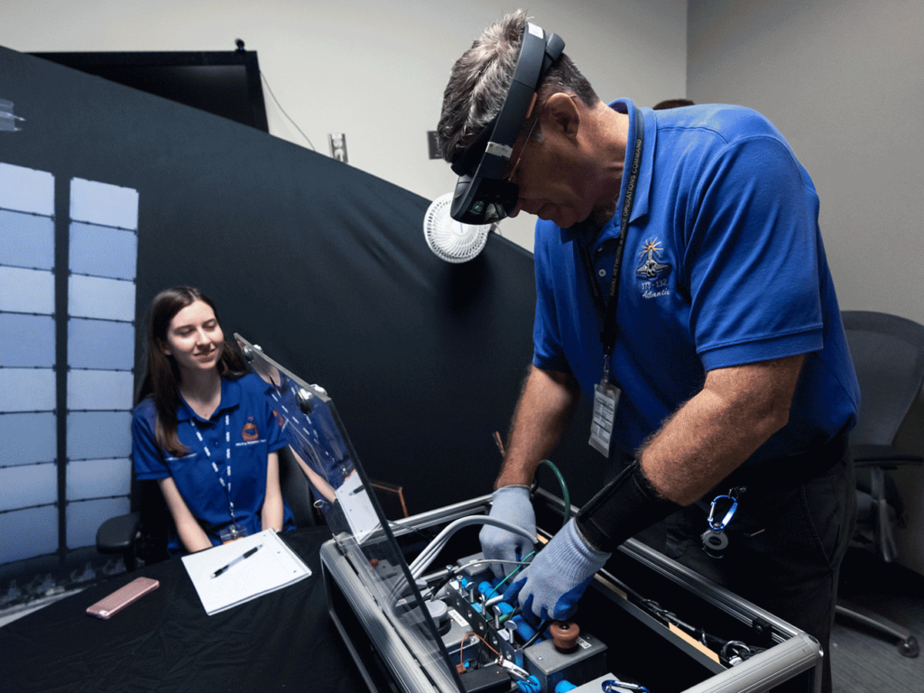 Extra! – Cindy Cheung